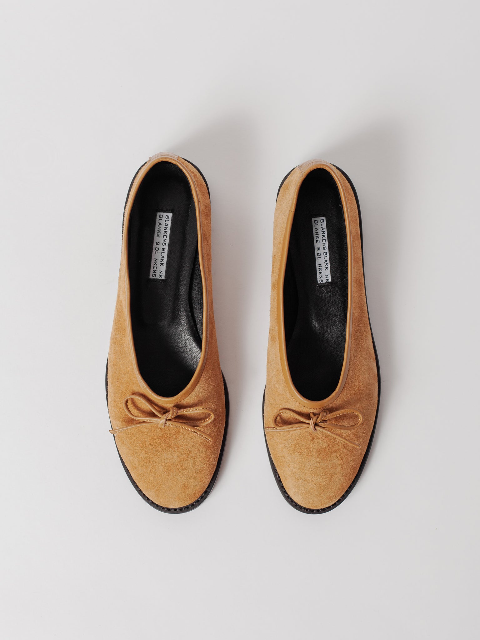 LOAFERS AND FLATS – Blankens